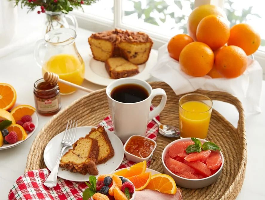 Deluxe Breakfast Box